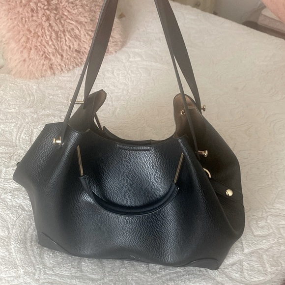 Sondra Roberts | Bags | Sondra Roberts Black Gold Hardware Pebbled ...